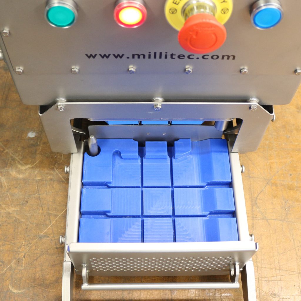 TFCW Toastie Form Cutter Wide | Industrial Toast & Pastry Cutter ...